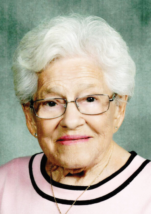 Betty Lou Petty Houser | News, Sports, Jobs - News and Sentinel